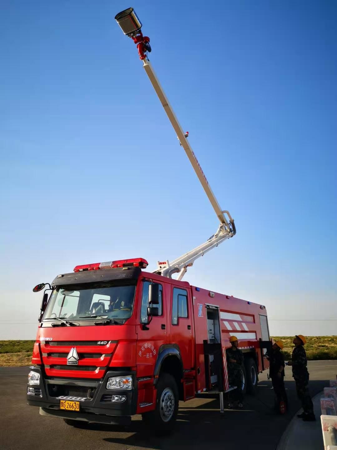460hp 10 Wheeled Hydraulic Fire Truck, 18M Hydraulic Telescopic Water ...